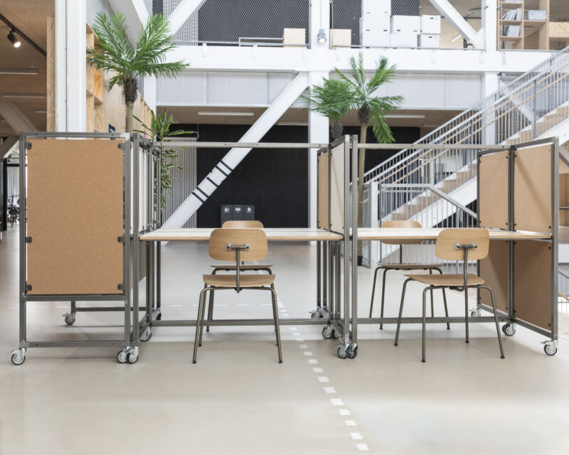 Making Space - HOLMRIS B8